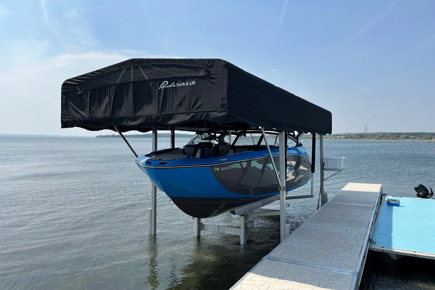 15K Hydraulic Boat Lift | Paradise Dock & Lift